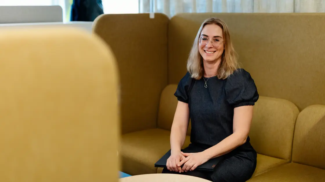 Controller Julia – A boost for Holtab’s sustainability efforts | Holtab